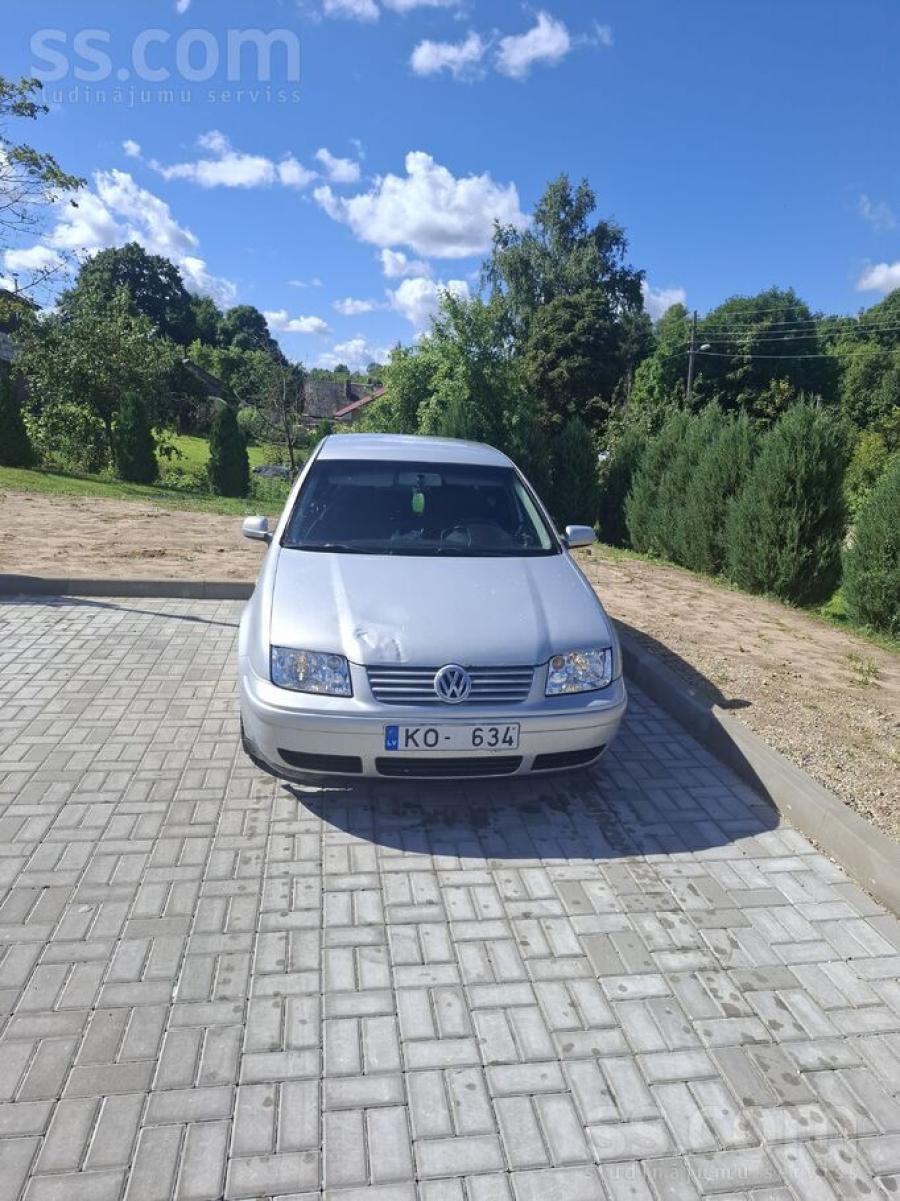 Pelēks Volkswagen Bora 2000 Jēkabpils, ar dzinēja tilpumu 1.90 L un nobraukumu 338 tūkst. km par 1300 €, foto 12 vietnē AUTOMOTO.COM.LV
