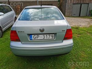 Pelēks Volkswagen Bora 2000 Valmiera, ar dzinēja tilpumu 2.00 L un nobraukumu 315 tūkst. km par 900 €, foto 5 vietnē AUTOMOTO.COM.LV