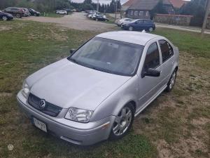 Pelēks Volkswagen Bora 2000 Pakruojis, ar dzinēja tilpumu 1.90 L un nobraukumu 338 tūkst. km par 650 €, foto 3 vietnē AUTOMOTO.COM.LV