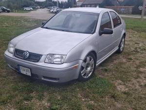 Pelēks Volkswagen Bora 2000 Pakruojis, ar dzinēja tilpumu 1.90 L un nobraukumu 338 tūkst. km par 650 €, foto 4 vietnē AUTOMOTO.COM.LV