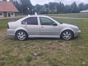 Pelēks Volkswagen Bora 2000 Pakruojis, ar dzinēja tilpumu 1.90 L un nobraukumu 338 tūkst. km par 650 €, foto 6 vietnē AUTOMOTO.COM.LV