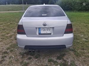 Pelēks Volkswagen Bora 2000 Pakruojis, ar dzinēja tilpumu 1.90 L un nobraukumu 338 tūkst. km par 650 €, foto 8 vietnē AUTOMOTO.COM.LV