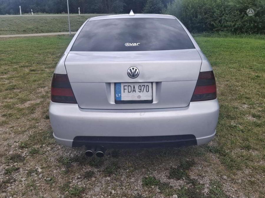 Pelēks Volkswagen Bora 2000 Pakruojis, ar dzinēja tilpumu 1.90 L un nobraukumu 338 tūkst. km par 650 €, foto 8 vietnē AUTOMOTO.COM.LV