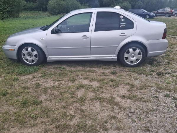 Pelēks Volkswagen Bora 2000 Pakruojis, ar dzinēja tilpumu 1.90 L un nobraukumu 338 tūkst. km par 650 €, foto 10 vietnē AUTOMOTO.COM.LV