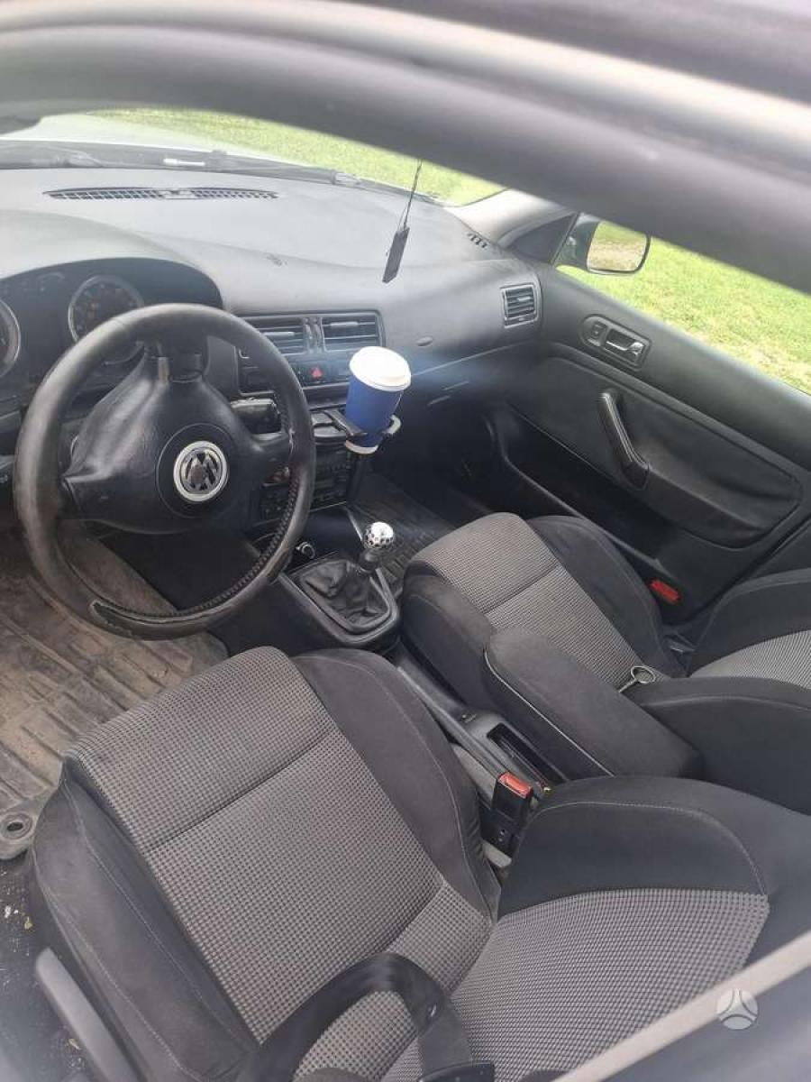 Pelēks Volkswagen Bora 2000 Pakruojis, ar dzinēja tilpumu 1.90 L un nobraukumu 338 tūkst. km par 650 €, foto 11 vietnē AUTOMOTO.COM.LV