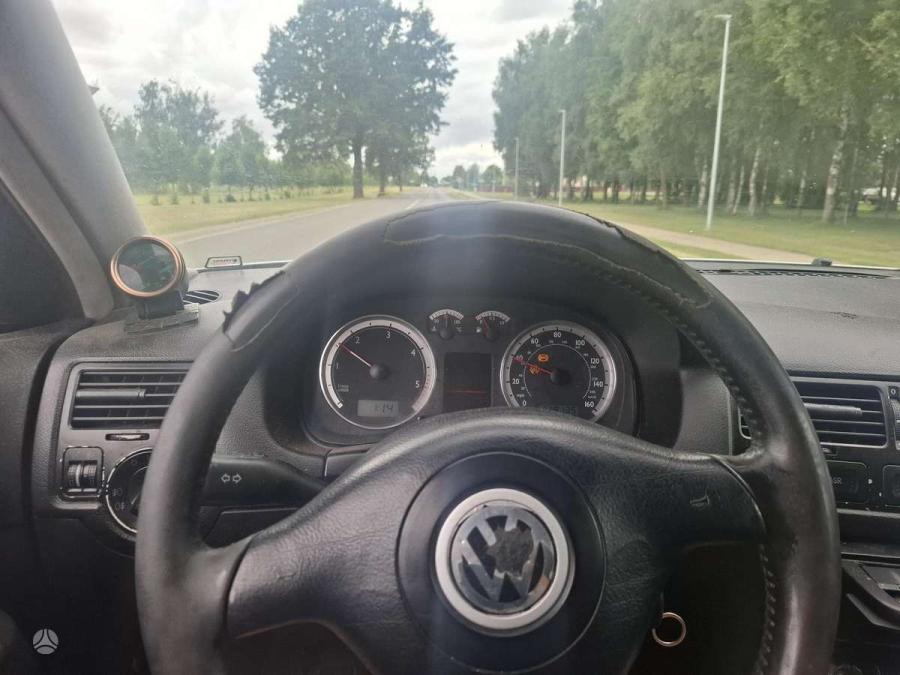 Pelēks Volkswagen Bora 2000 Pakruojis, ar dzinēja tilpumu 1.90 L un nobraukumu 338 tūkst. km par 650 €, foto 12 vietnē AUTOMOTO.COM.LV