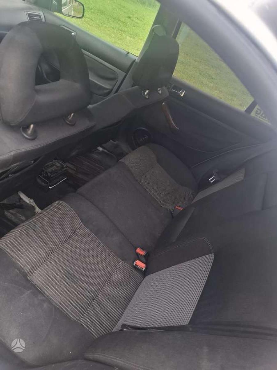 Pelēks Volkswagen Bora 2000 Pakruojis, ar dzinēja tilpumu 1.90 L un nobraukumu 338 tūkst. km par 650 €, foto 13 vietnē AUTOMOTO.COM.LV