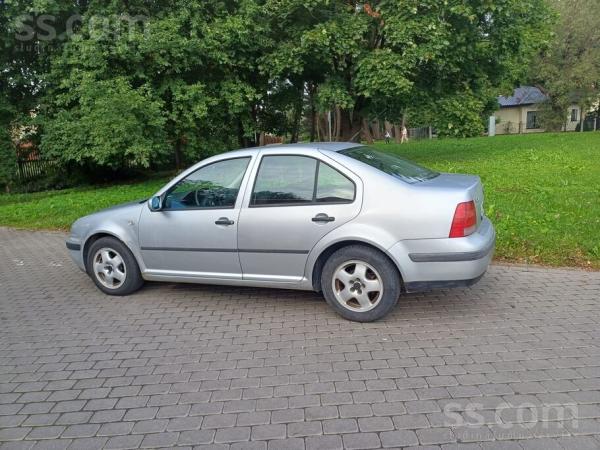 Grey Volkswagen Bora 2000 in Riga, with an engine capacity of 1.90 L and mileage of 257 thousand km for 1200 €, photo 3 on AUTOMOTO.COM.LV