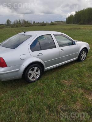 Grey Volkswagen Bora 2001 in Preili, with an engine capacity of 1.90 L and mileage of 305 thousand km for 900 €, photo 4 on AUTOMOTO.COM.LV
