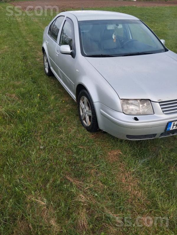 Grey Volkswagen Bora 2001 in Preili, with an engine capacity of 1.90 L and mileage of 305 thousand km for 900 €, photo 4 on AUTOMOTO.COM.LV