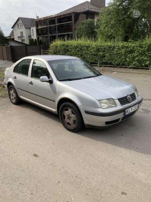 Grey Volkswagen Bora 2002 in Kaunas, with an engine capacity of 1.90 L and mileage of 160 thousand km for 1200 €, photo  on AUTOMOTO.COM.LV