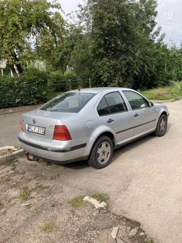 Pelēks Volkswagen Bora 2002 Kauņa, ar dzinēja tilpumu 1.90 L un nobraukumu 160 tūkst. km par 1200 €, foto 2 vietnē AUTOMOTO.COM.LV