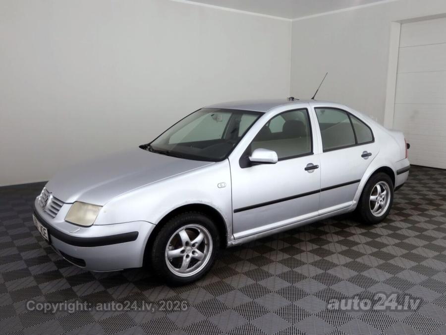 Pelēks Volkswagen Bora 2002 Tallina, ar dzinēja tilpumu 1.60 L un nobraukumu 218 tūkst. km par 699 €, foto 2 vietnē AUTOMOTO.COM.LV