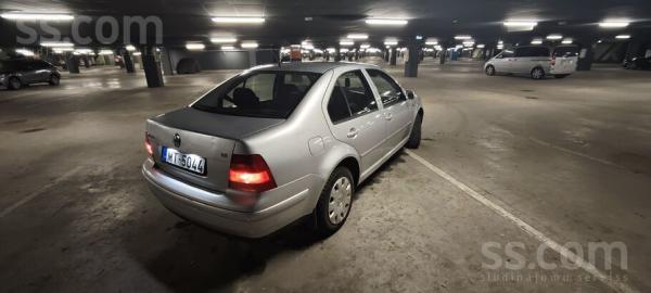 Grey Volkswagen Bora 2002 in Riga, with an engine capacity of 1.60 L and mileage of 280 thousand km for 1350 €, photo 3 on AUTOMOTO.COM.LV