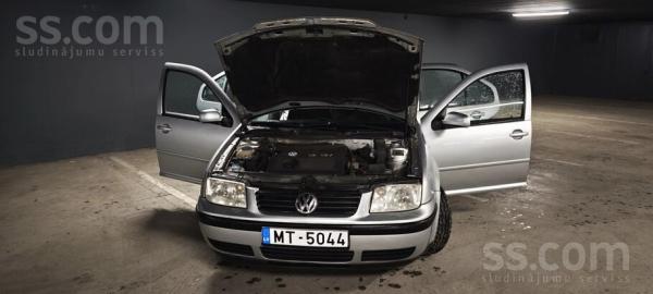 Grey Volkswagen Bora 2002 in Riga, with an engine capacity of 1.60 L and mileage of 281 thousand km for 1200 €, photo 1 on AUTOMOTO.COM.LV