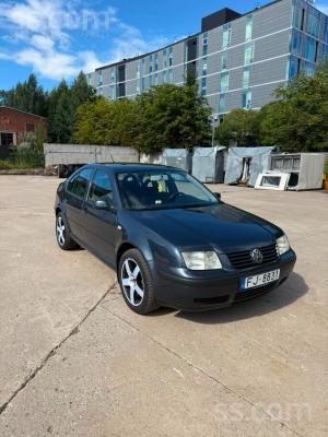 Grey Volkswagen Bora 2002 in Riga, with an engine capacity of 1.60 L and mileage of 186 thousand km for 1400 €, photo  on AUTOMOTO.COM.LV