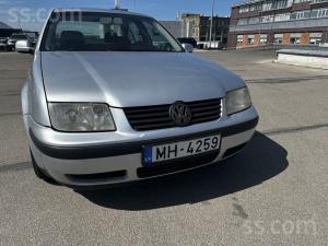 Pelēks Volkswagen Bora 2003 Rīga, ar dzinēja tilpumu 1.90 L un nobraukumu 292 tūkst. km par 750 €, foto 2 vietnē AUTOMOTO.COM.LV