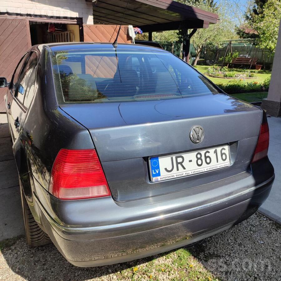 Pelēks Volkswagen Bora 2003 Rīga, ar dzinēja tilpumu 1.90 L un nobraukumu 284 tūkst. km par 950 €, foto 2 vietnē AUTOMOTO.COM.LV