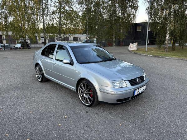 Pelēks Volkswagen Bora 2003 Marijampole, ar dzinēja tilpumu 1.90 L un nobraukumu 282 tūkst. km par 4200 €, foto 4 vietnē AUTOMOTO.COM.LV