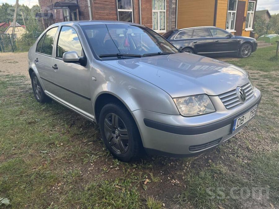 Pelēks Volkswagen Bora 2003 Rīga, ar dzinēja tilpumu 1.90 L un nobraukumu 312 tūkst. km par 1850 €, foto 3 vietnē AUTOMOTO.COM.LV