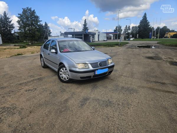 Pelēks Volkswagen Bora 2003 Vilkaviškis, ar dzinēja tilpumu 1.90 L un nobraukumu 308 tūkst. km par 1350 €, foto 6 vietnē AUTOMOTO.COM.LV