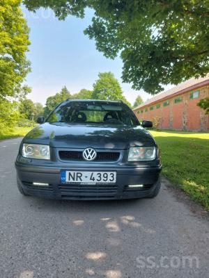 Pelēks Volkswagen Bora 2001 Saldus, ar dzinēja tilpumu 1.90 L un nobraukumu 500 tūkst. km par 1950 €, foto  vietnē AUTOMOTO.COM.LV