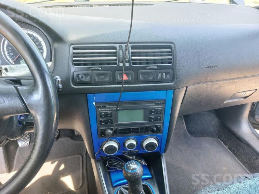 Pelēks Volkswagen Bora 2001 Saldus, ar dzinēja tilpumu 1.90 L un nobraukumu 500 tūkst. km par 1950 €, foto 11 vietnē AUTOMOTO.COM.LV
