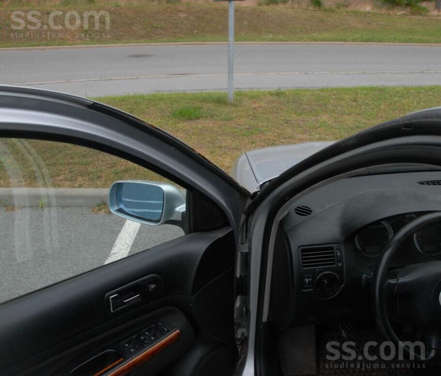 Pelēks Volkswagen Bora 2002 Rīga, ar dzinēja tilpumu 1.60 L un nobraukumu 268 tūkst. km par 940 €, foto 9 vietnē AUTOMOTO.COM.LV
