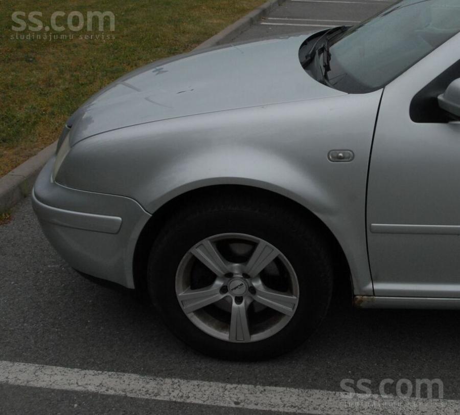 Pelēks Volkswagen Bora 2002 Rīga, ar dzinēja tilpumu 1.60 L un nobraukumu 268 tūkst. km par 940 €, foto 10 vietnē AUTOMOTO.COM.LV