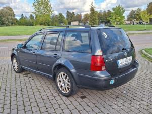 Grey Volkswagen Bora 2002 in Ventspils, with an engine capacity of 1.90 L and mileage of 437 thousand km for 850 €, photo 5 on AUTOMOTO.COM.LV