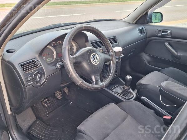 Grey Volkswagen Bora 2002 in Ventspils, with an engine capacity of 1.90 L and mileage of 437 thousand km for 850 €, photo 6 on AUTOMOTO.COM.LV