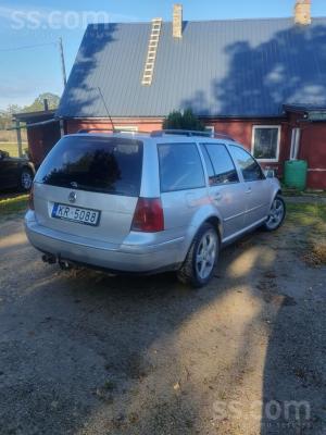 Pelēks Volkswagen Bora 2002 Talsi, ar dzinēja tilpumu 1.90 L un nobraukumu 304 tūkst. km par 2200 €, foto 3 vietnē AUTOMOTO.COM.LV