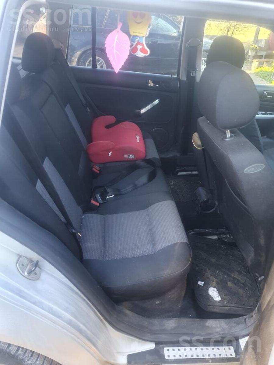 Pelēks Volkswagen Bora 2002 Talsi, ar dzinēja tilpumu 1.90 L un nobraukumu 304 tūkst. km par 2200 €, foto 7 vietnē AUTOMOTO.COM.LV