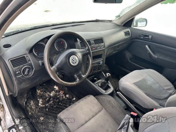 Grey Volkswagen Bora 2005 in Tallinn, with an engine capacity of 1.90 L and mileage of 312 thousand km for 1599 €, photo 5 on AUTOMOTO.COM.LV
