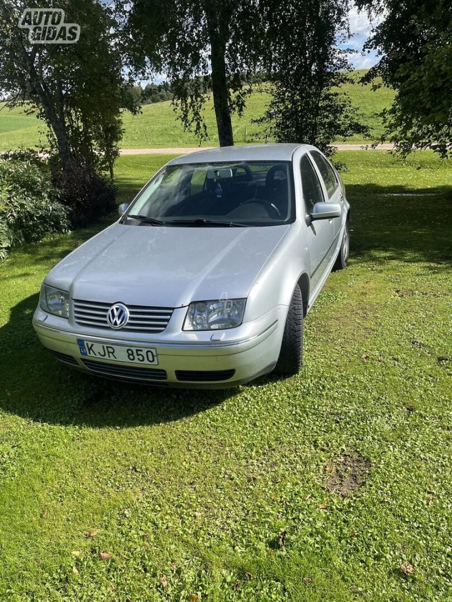 Volkswagen Bora 2000 Plungė, ar dzinēja tilpumu 1.90 L un nobraukumu 300 tūkst. km par 1100 €, foto 3 vietnē AUTOMOTO.COM.LV