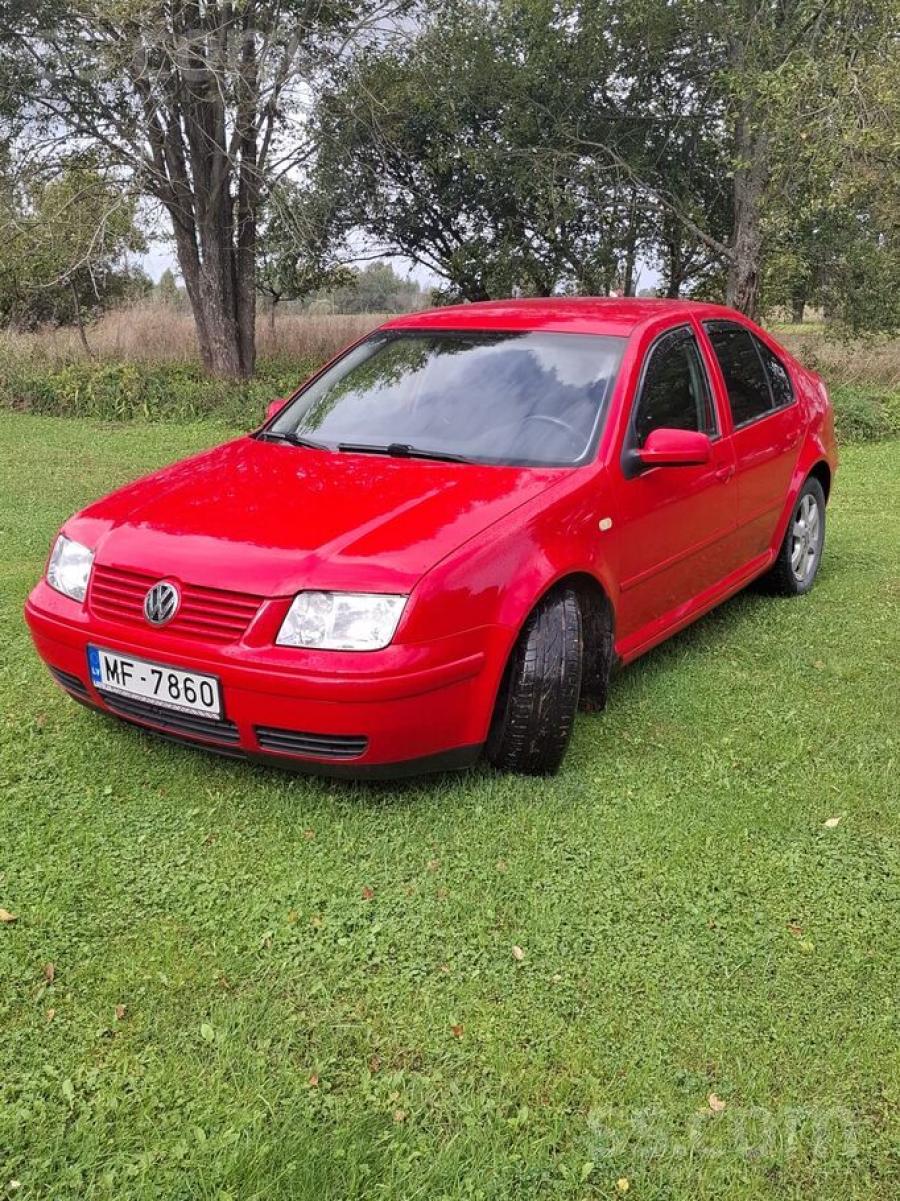 Sarkans Volkswagen Bora 1998 Valmiera, ar dzinēja tilpumu 1.60 L un nobraukumu 235 tūkst. km par 1300 €, foto 7 vietnē AUTOMOTO.COM.LV