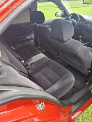 Sarkans Volkswagen Bora 1998 Valmiera, ar dzinēja tilpumu 1.60 L un nobraukumu 235 tūkst. km par 1300 €, foto 12 vietnē AUTOMOTO.COM.LV