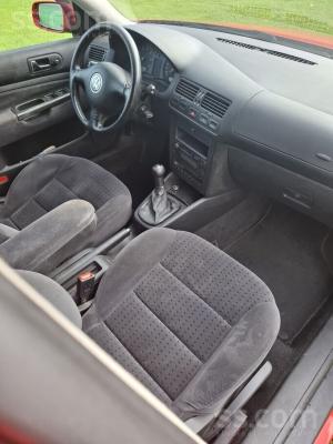 Sarkans Volkswagen Bora 1998 Valmiera, ar dzinēja tilpumu 1.60 L un nobraukumu 235 tūkst. km par 1300 €, foto 13 vietnē AUTOMOTO.COM.LV
