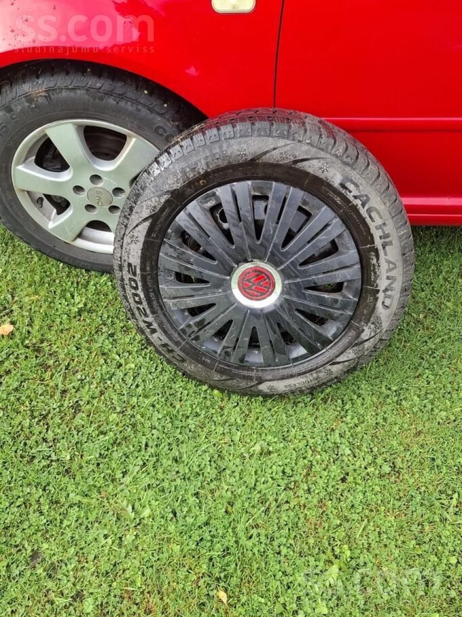 Sarkans Volkswagen Bora 1998 Valmiera, ar dzinēja tilpumu 1.60 L un nobraukumu 235 tūkst. km par 1300 €, foto 18 vietnē AUTOMOTO.COM.LV