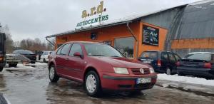 Sarkans Volkswagen Bora 1999 Valmiera, ar dzinēja tilpumu 2.00 L un nobraukumu 233 tūkst. km par 1300 €, foto  vietnē AUTOMOTO.COM.LV