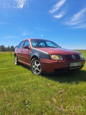 Sarkans Volkswagen Bora 1999 Liepāja, ar dzinēja tilpumu 1.90 L un nobraukumu 398 tūkst. km par 995 €, foto 3 vietnē AUTOMOTO.COM.LV