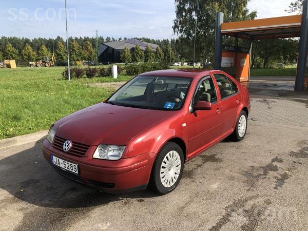 Sarkans Volkswagen Bora 2000 Rīga, ar dzinēja tilpumu 1.90 L un nobraukumu 340 tūkst. km par 1000 €, foto 1 vietnē AUTOMOTO.COM.LV