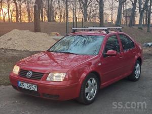 Красный Фольксваген Бора 2002 в Рига, объемом двигателя 1.60 л и пробегом 217 тыс. км за 630 €, фото  на AUTOMOTO.COM.LV