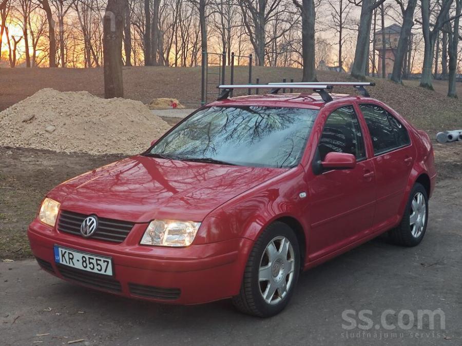 Sarkans Volkswagen Bora 2002 Rīga, ar dzinēja tilpumu 1.60 L un nobraukumu 217 tūkst. km par 630 €, foto 1 vietnē AUTOMOTO.COM.LV