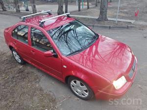 Sarkans Volkswagen Bora 2002 Rīga, ar dzinēja tilpumu 1.60 L un nobraukumu 217 tūkst. km par 630 €, foto 4 vietnē AUTOMOTO.COM.LV
