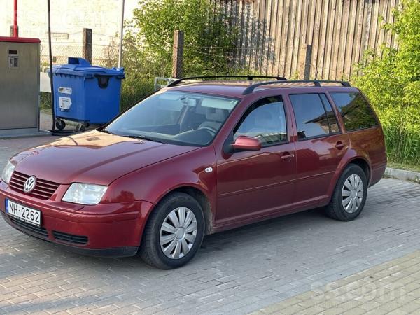 Sarkans Volkswagen Bora 2000 Rēzekne, ar dzinēja tilpumu 1.90 L un nobraukumu 306 tūkst. km par 800 €, foto 2 vietnē AUTOMOTO.COM.LV