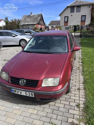 Volkswagen Bora 1998 in Vilnius, with an engine capacity of 1.60 L and mileage of 163 thousand km for 750 €, photo 3 on AUTOMOTO.COM.LV