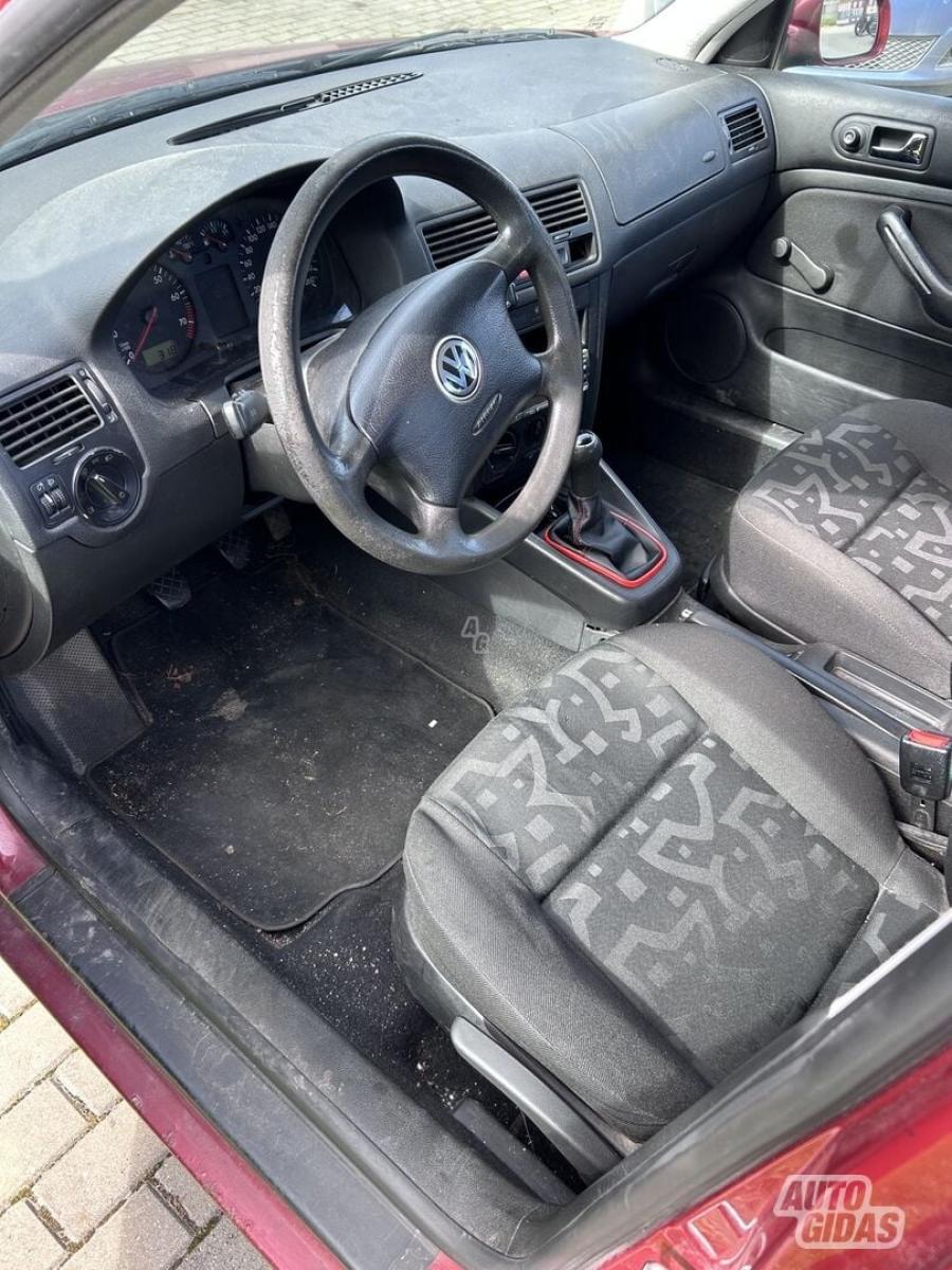 Volkswagen Bora 1998 in Vilnius, with an engine capacity of 1.60 L and mileage of 163 thousand km for 750 €, photo 5 on AUTOMOTO.COM.LV