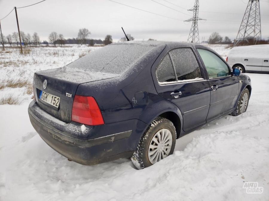 Volkswagen Bora 1999 Bliūdžiai, ar dzinēja tilpumu 1.90 L un nobraukumu 479 tūkst. km par 1330 €, foto 3 vietnē AUTOMOTO.COM.LV