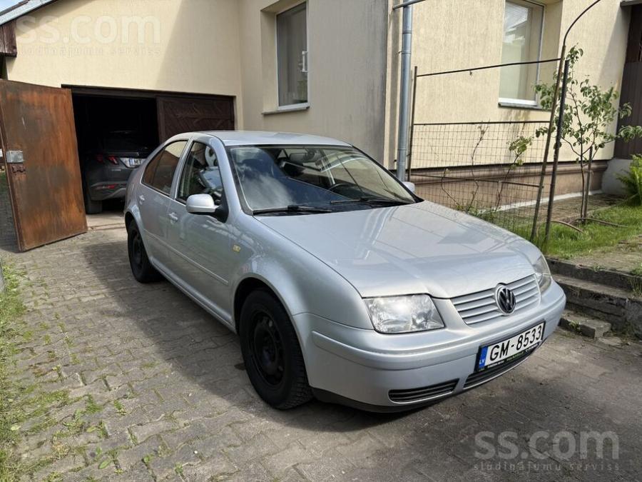 Volkswagen Bora 1999 Daugavpils, ar dzinēja tilpumu 1.60 L un nobraukumu 132 tūkst. km par 1600 €, foto 3 vietnē AUTOMOTO.COM.LV